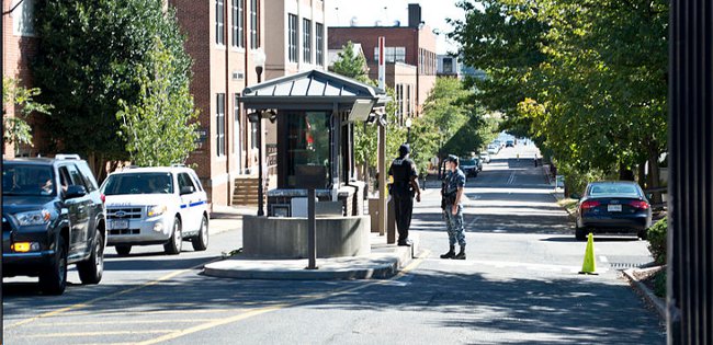 Aaron Alexis’ Military Service Is the Clue to Navy Yard Shootings ...